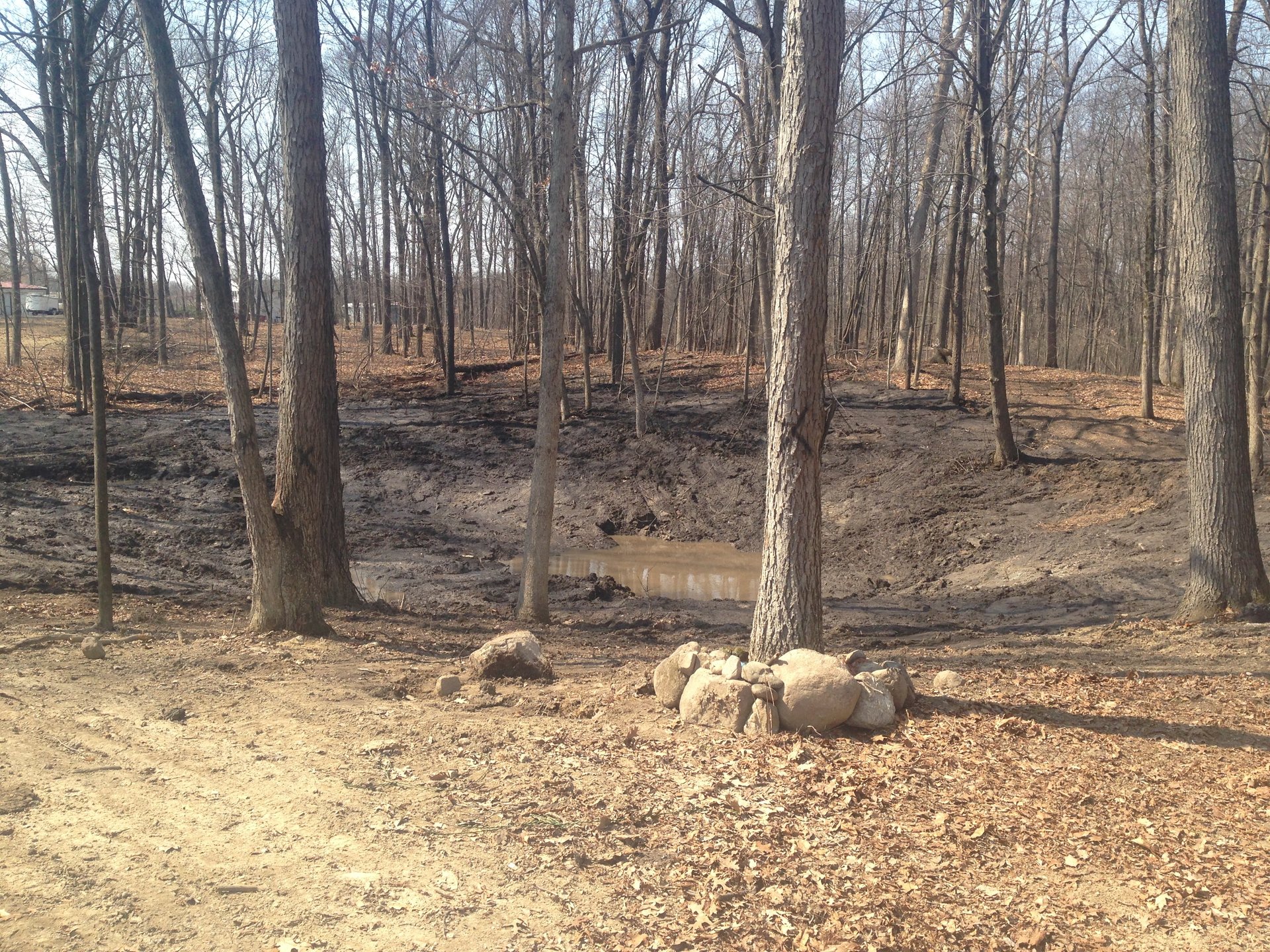 Hartland, Michigan Barrow pit pond renovation Pond restoration
